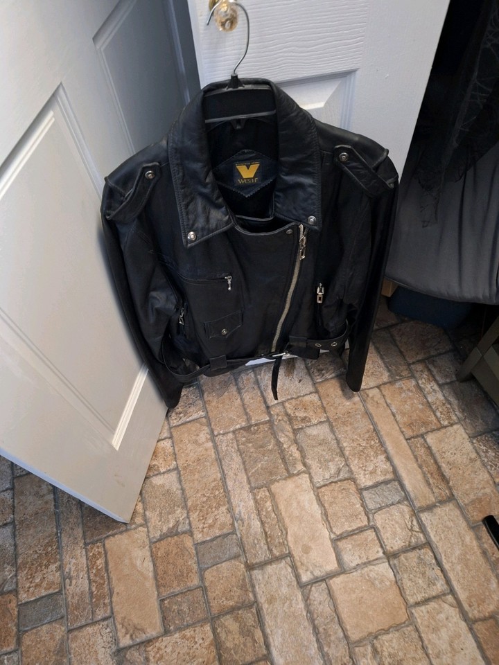 Virginia Slims V Wear Women’s Size LARGE Genuine Leather Motorcycle Jacket | eBay