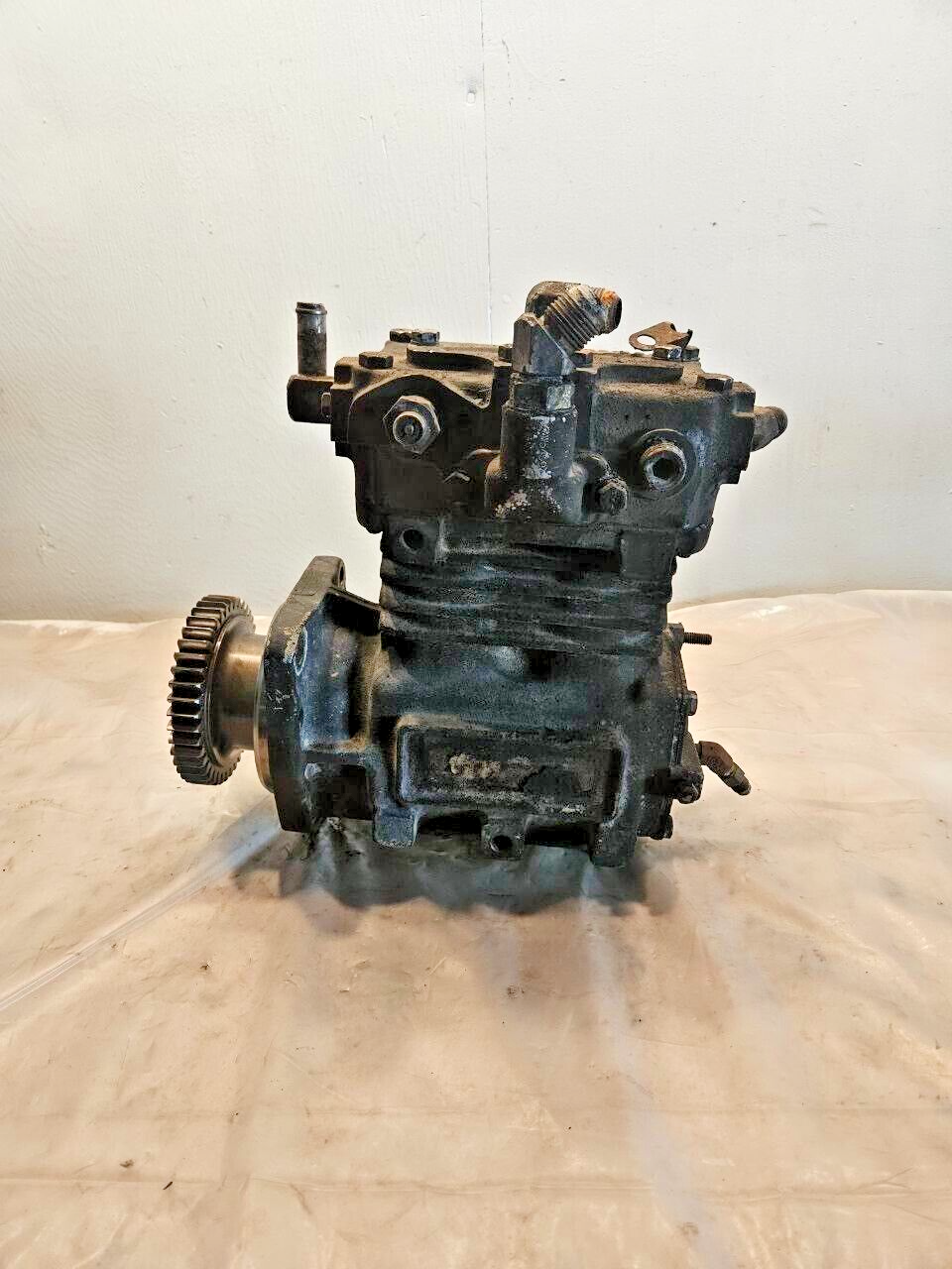Caterpillar CAT C12 Bendix Air Brake Compressor 5004613 Tu-Flo 550 OEM ...