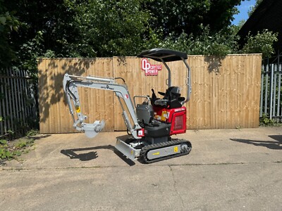 Crytec 1.2 Tonne Mini Excavator Kubota Diesel Engine 10.2KW Power ...