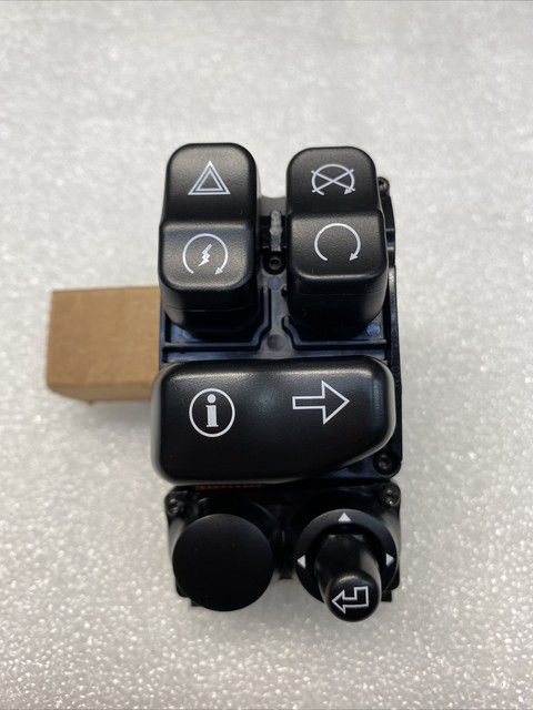 Genuine Harley Davidson Touring Right Control Switch 71500129C for sale ...