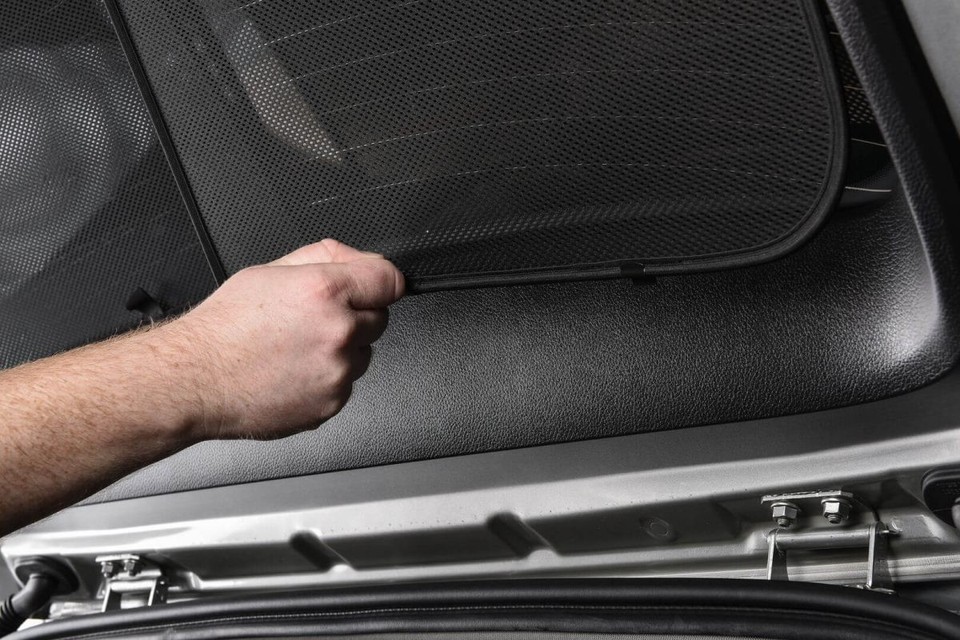 Car Shades For Chrysler Delta (2008 - 2014) 5 Door Privacy Blind | eBay UK