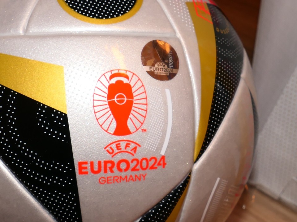 ADIDAS Fußballliebe EM Euro 2024 OMB FINALE PRO Matchball IS7436 Mini ...