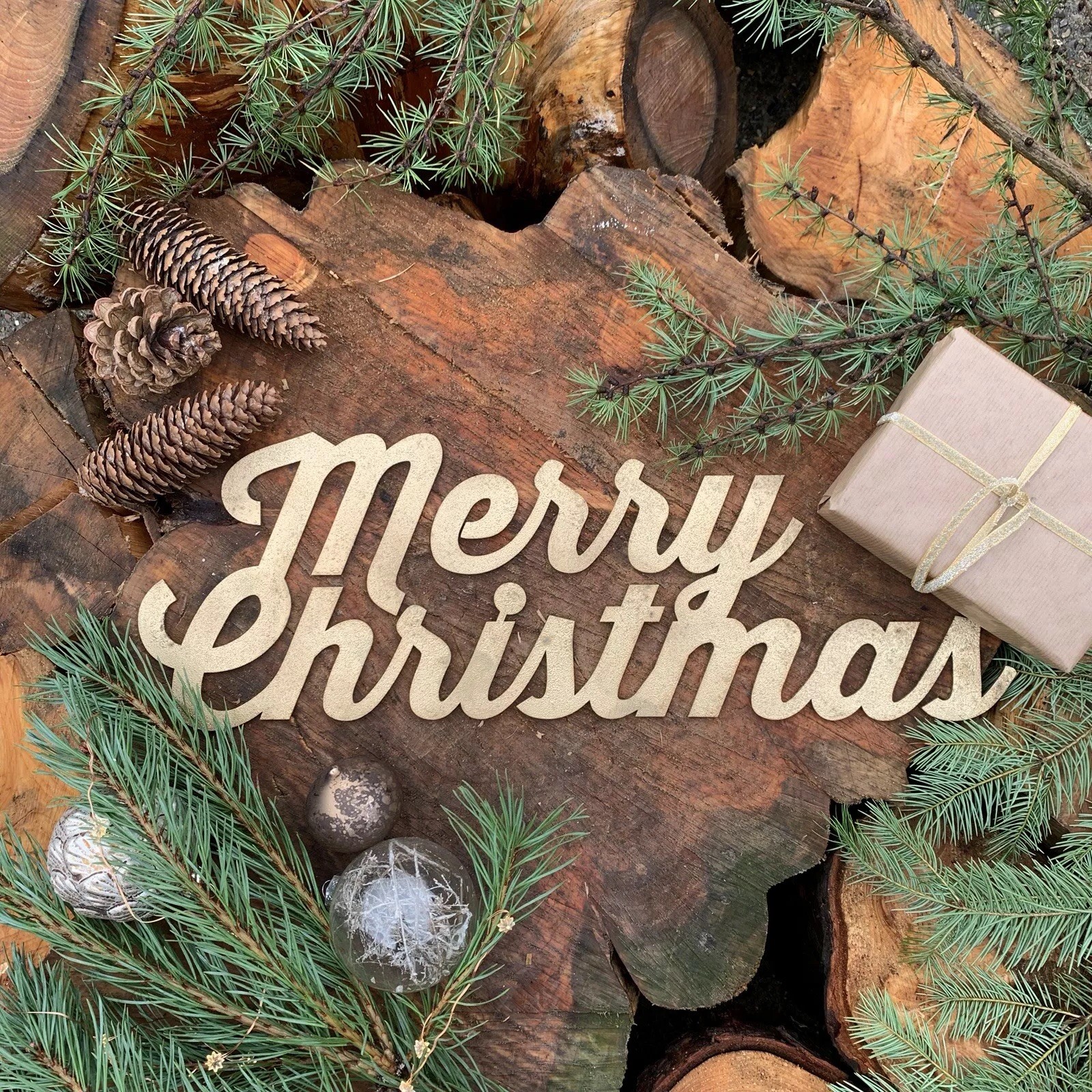 Gold Merry Christmas Sign , Fireplace Decor , Distressed Gold Gift Idea ...