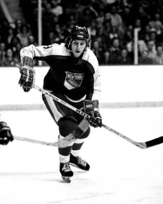 Wayne Dillon Of The New York Rangers 1970s ICE HOCKEY OLD PHOTO | eBay