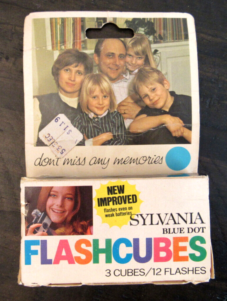 Vintage Pack of Sylvania Blue Dot FLASH CUBES Pack of 3 Cubes - 12 ...
