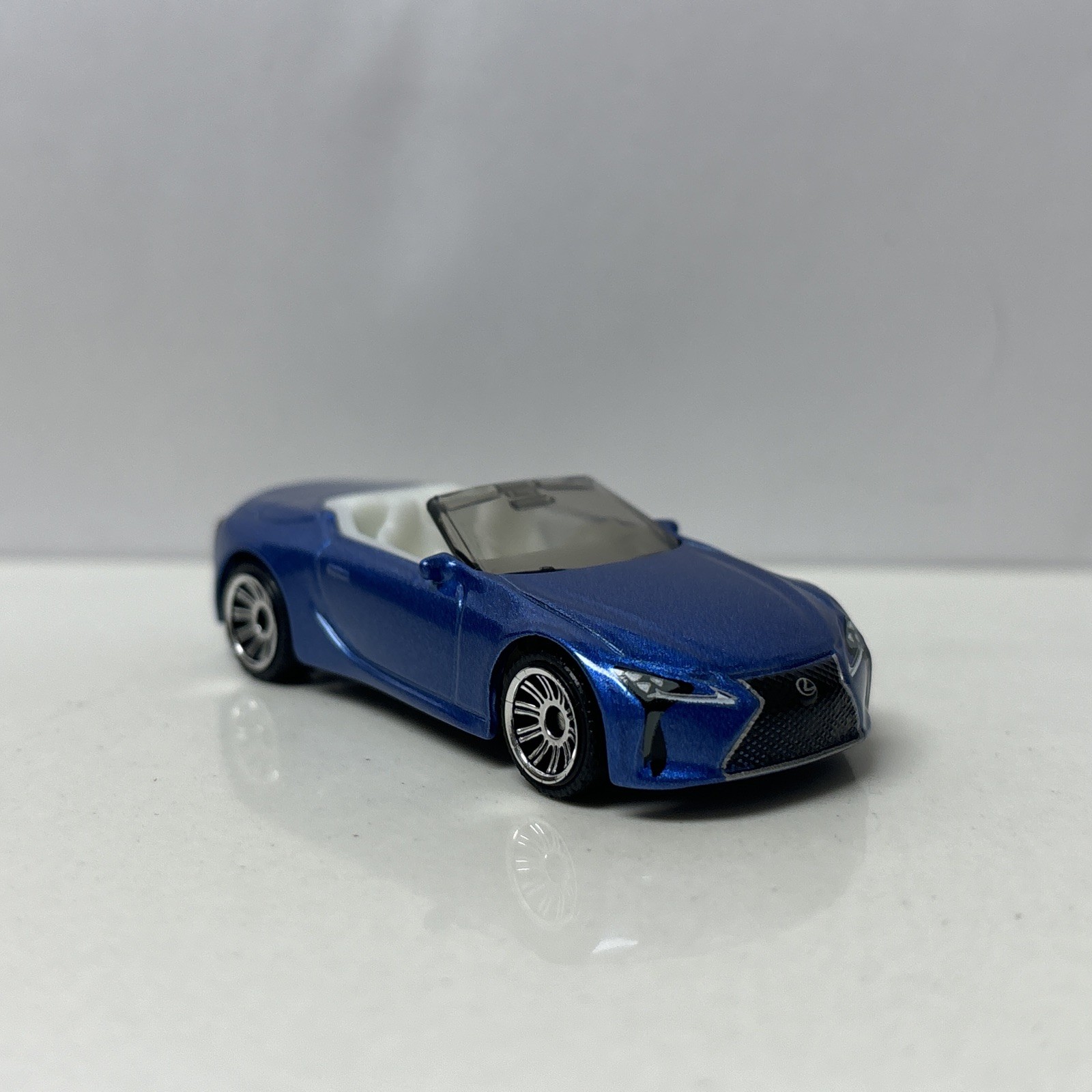 2021 21 Lexus LC500 LC 500 Collectible 1/64 Scale Diecast Diorama Model ...
