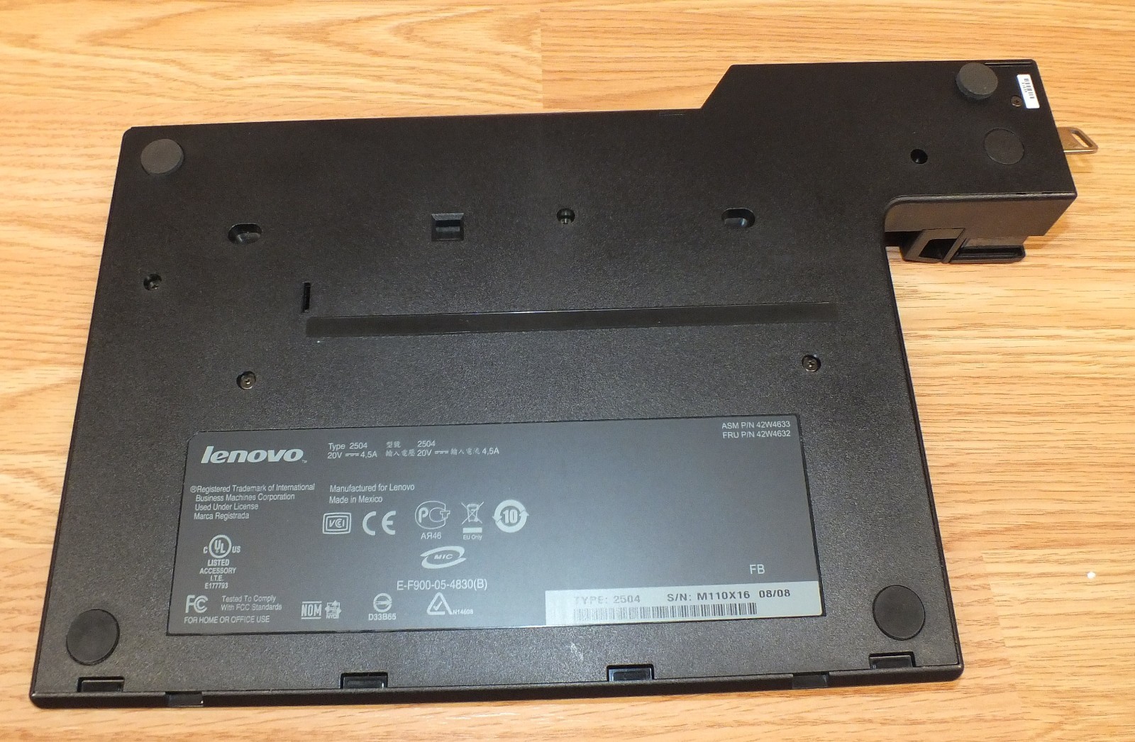 Individual Lenovo ThinkPad Type 2504 / 4338 Docking Station w/ Key - of ...