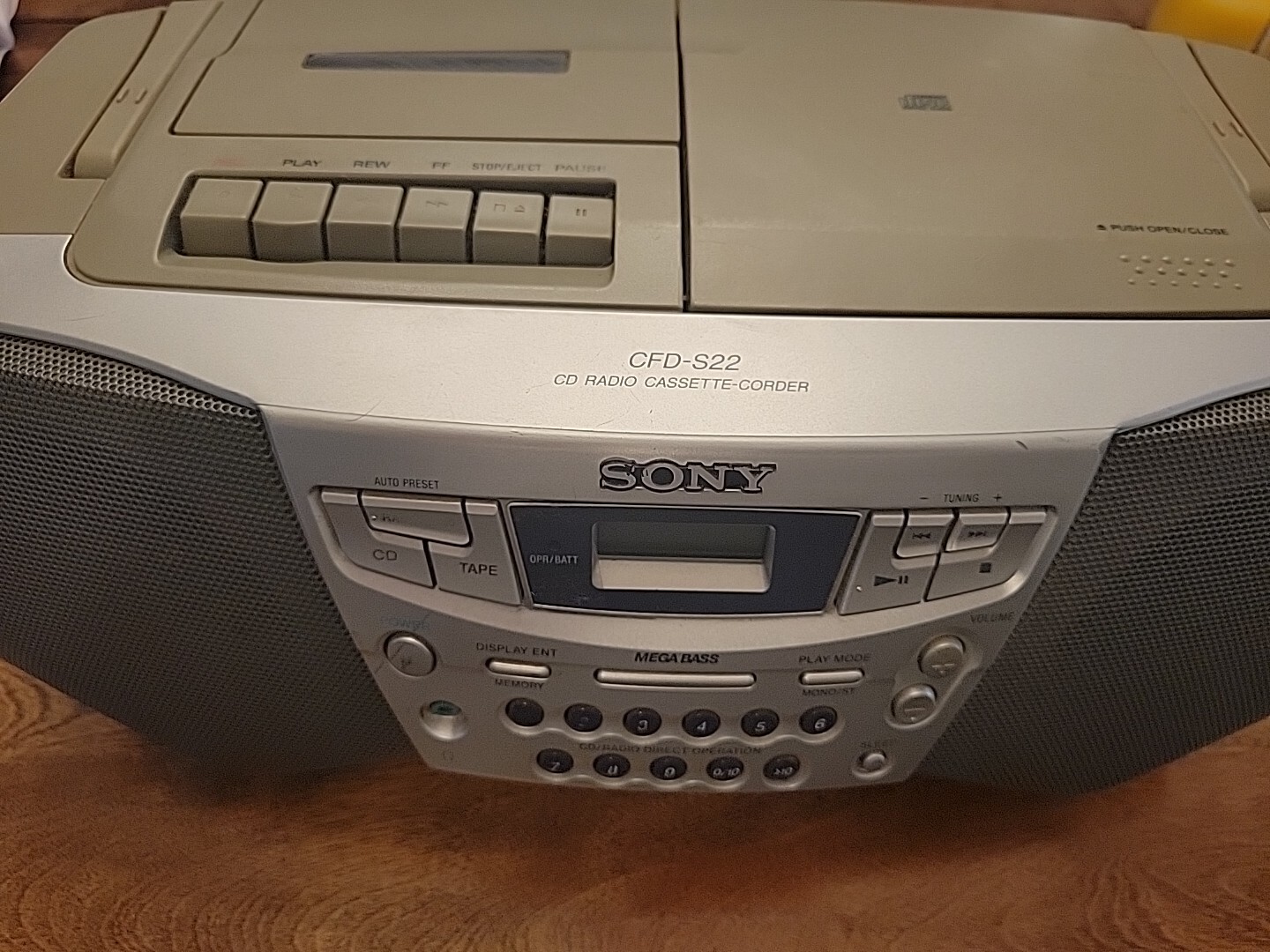 Sony CD cassette player mega bass port CFD-S22 Radio Cassette CD Player ...