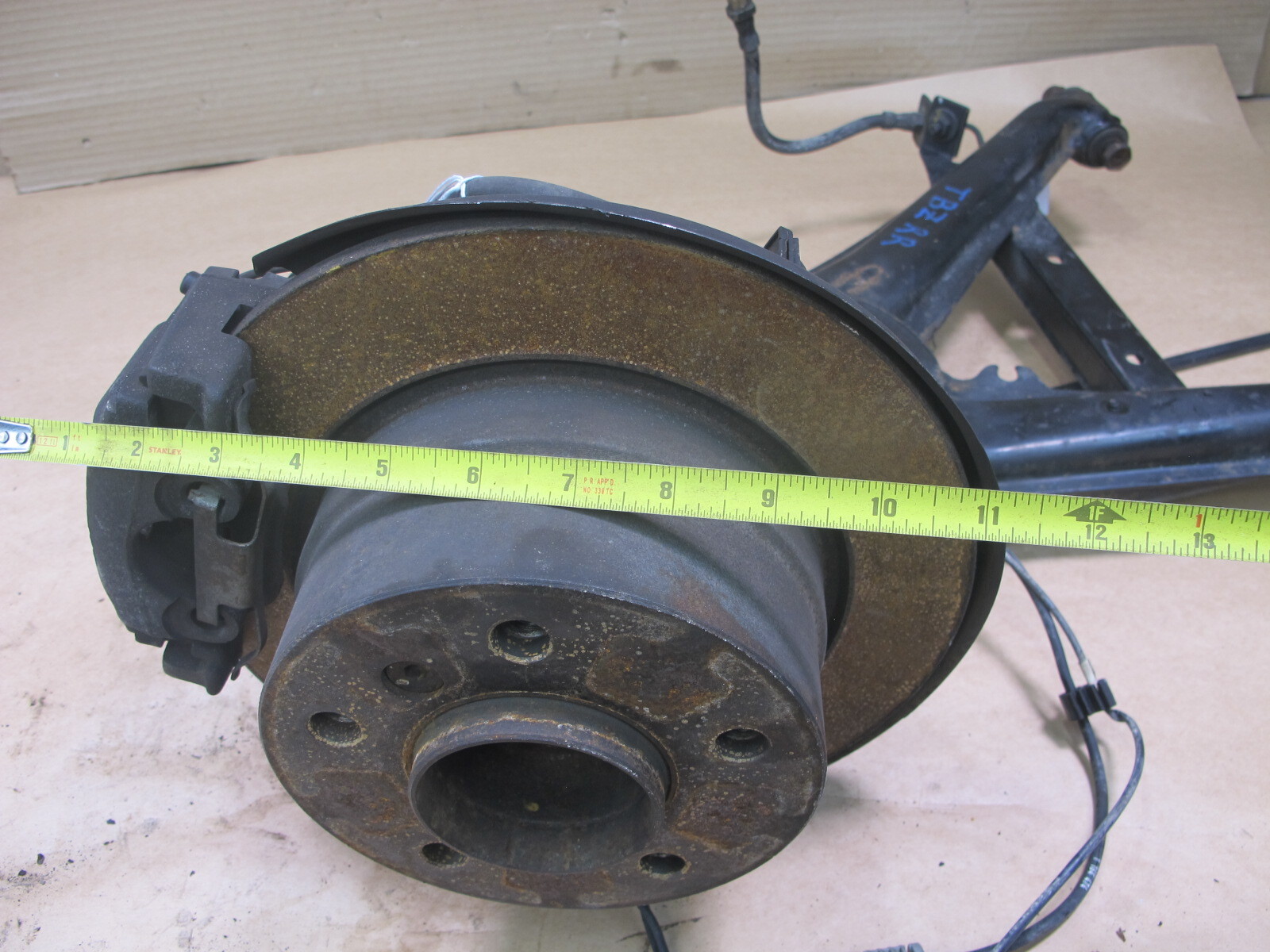 🥇96-02 BMW E36/7 Z3 REAR RIGHT TRAILING ARM KNUCKLE WHEEL HUB BEARING ...