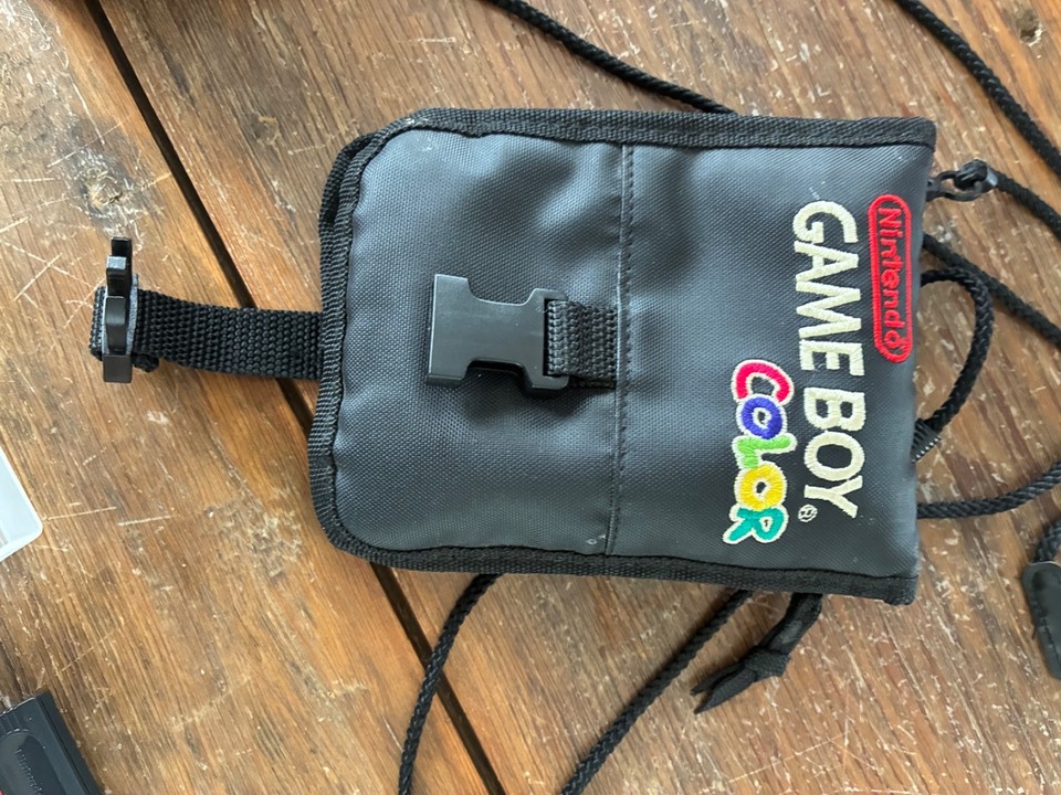 Gameboy Color Lot (3) & 14 Games & Carrying Cases | Pokemon, Donkey ...