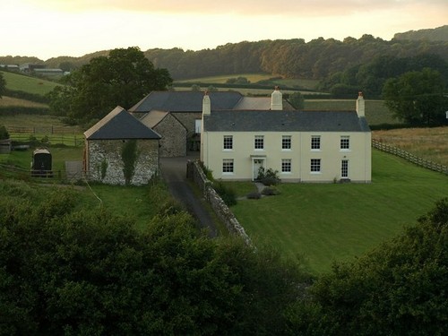 Photo 6x4 Simpsons Farm Broadhempston A hazy sun is on the point of ...