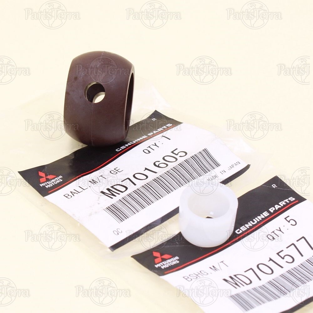 MD701605 & MD701577 OEM Mitsubishi MONTERO PAJERO MT Gearbox Shifter ...