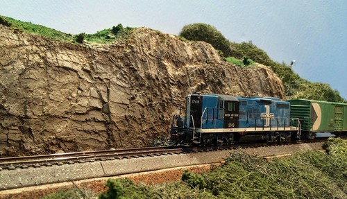 SHEER CLIFF 6 HO S O On30 F G Model Railroad Diorama Scenery Rubber ...