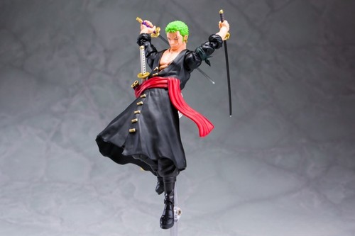 New S.H.Figuarts SHF One Piece Roronoa Zoro The Raid on Onigashima ...