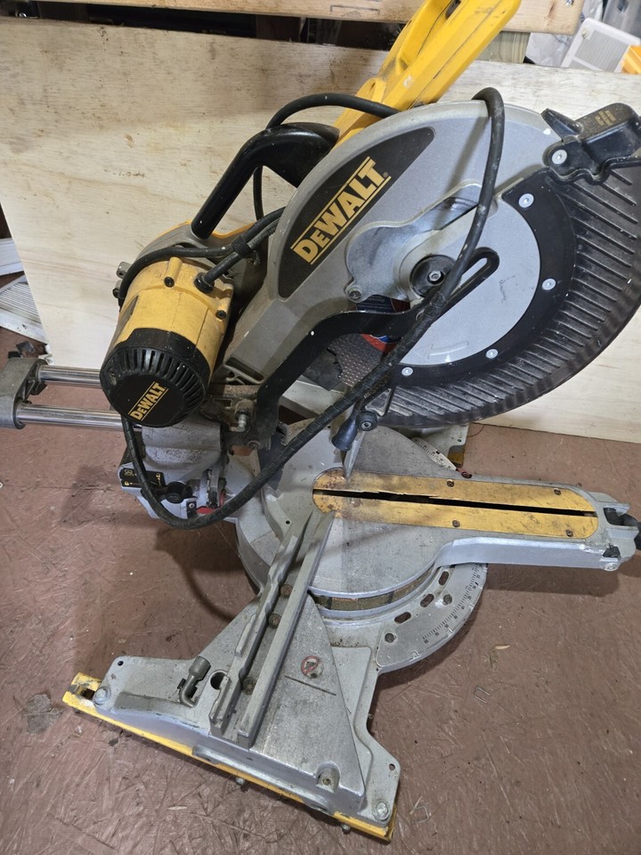 Dewalt DW718 Double Bevel Commpound Miter Saw | eBay