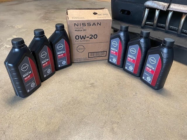 6pk GENUINE OEM Nissan Synthetic 0W-20 Motor Oil (999PK-000W20N) | eBay