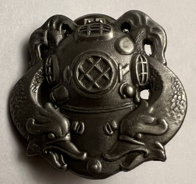 United States Navy US Navy First Class Diver Scuba Pin Hat PIN Lapel ...