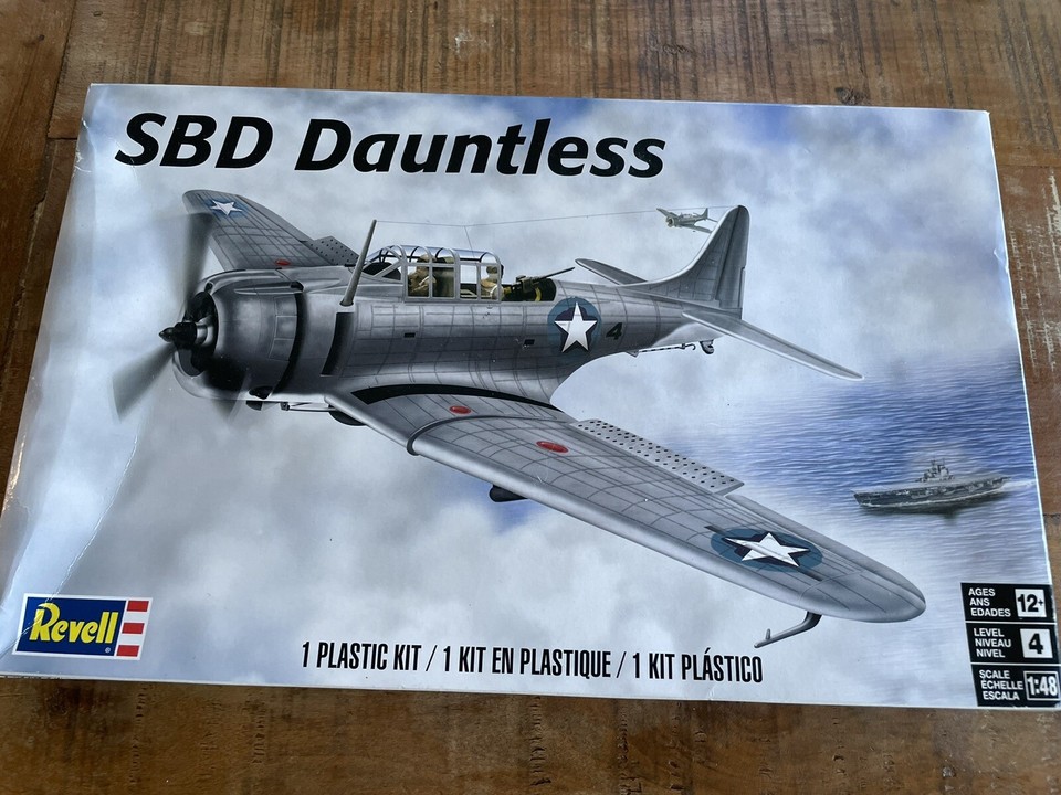 Revell SBD Dauntless Model #85-5249 Model Kit 1:48 Scale Opened Box ...