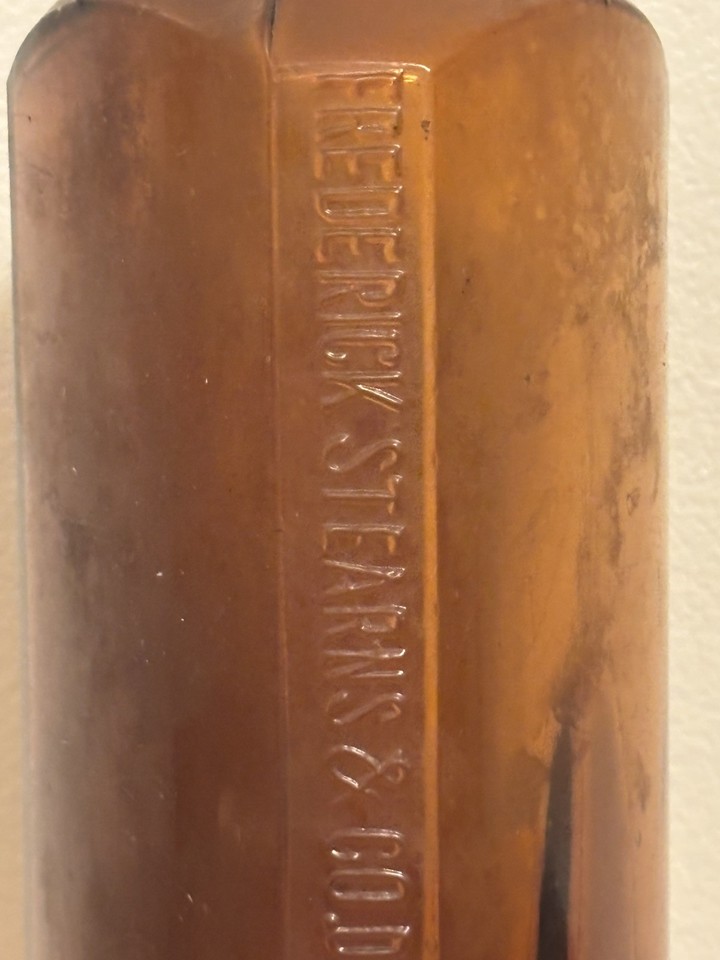 Antique 1890's FREDERICK STEARNS & CO- DETROIT MICH 3 Sided Medicine ...