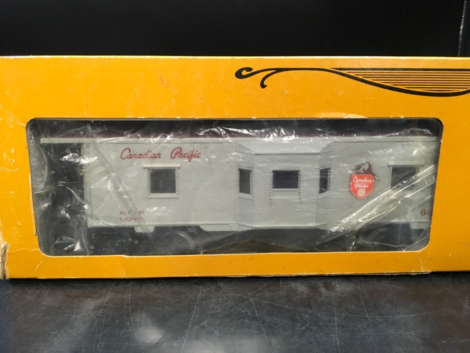 Mix Lot of (4) Ltd Ed & Gold Member W/ VTG Auto's O / 0-27 Gauge Trains ...
