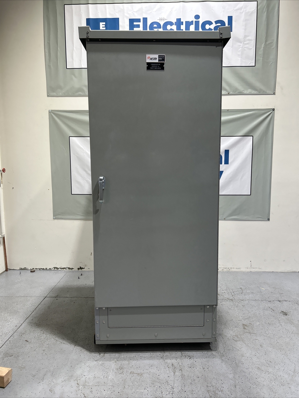 600 Amp SWBD 208y/120 3ph 4w Generator Bypass And Switchboard 3R W ...