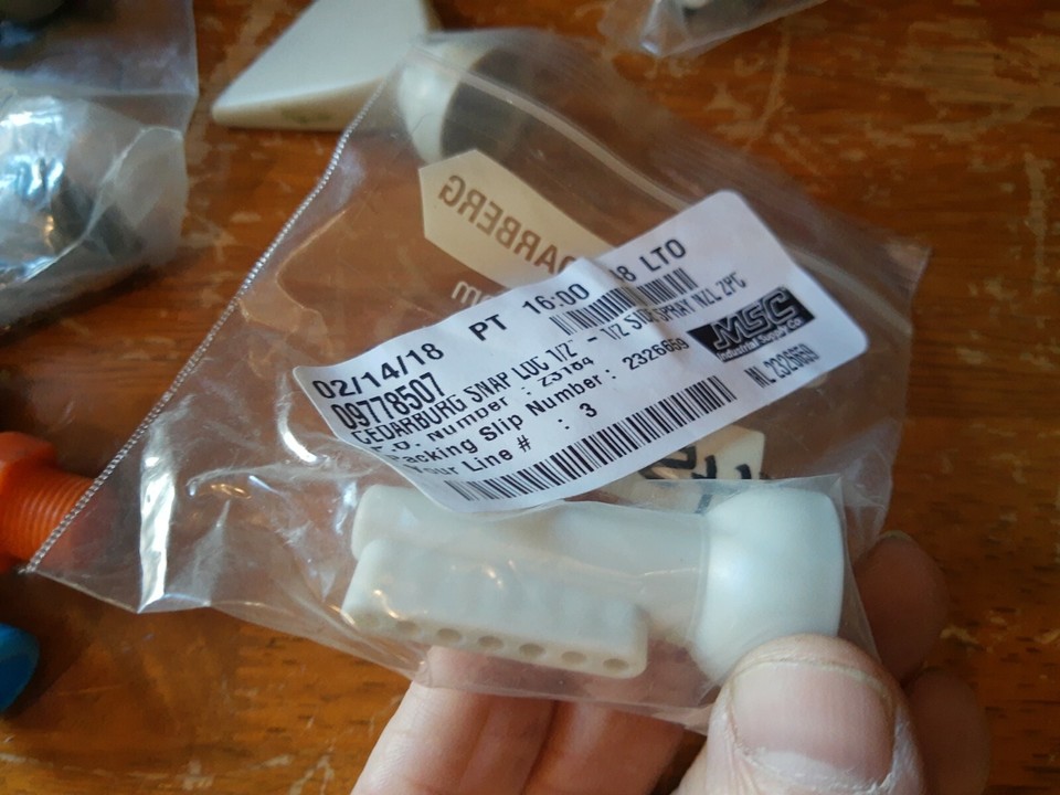 NEW HUGE LOT Cedarberg Snap Loc Fittings Hose Nozzle Adapter 1/2 ...