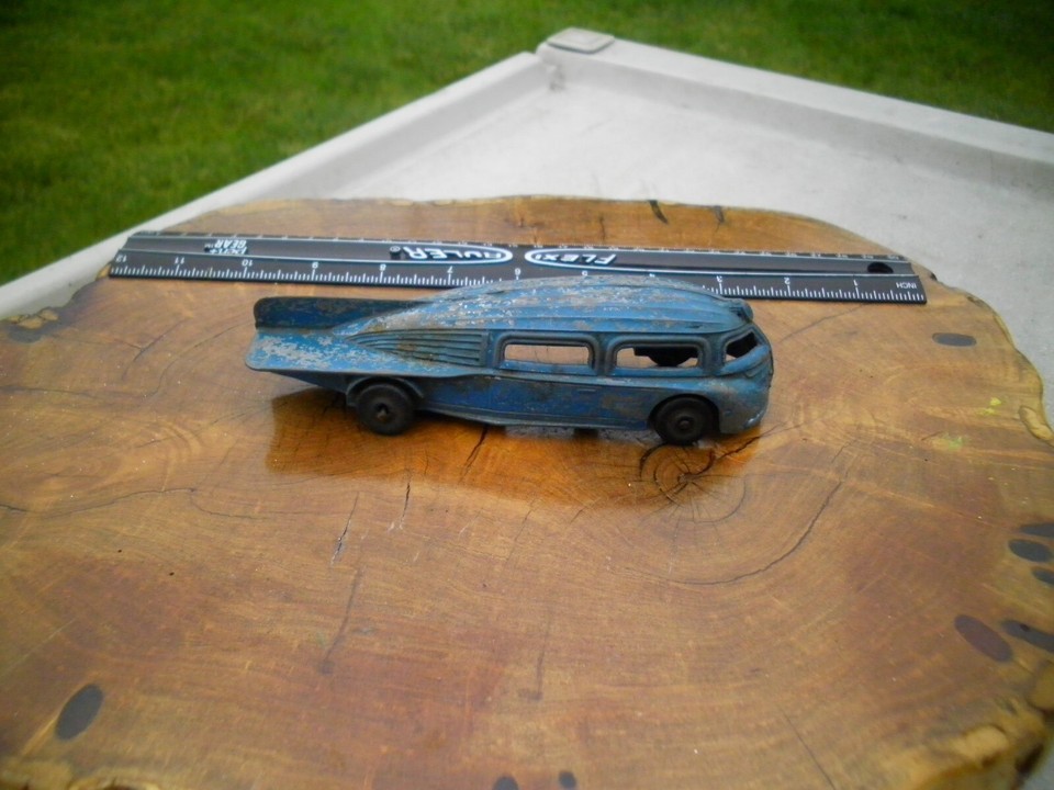 Vintage 1930s MANOIL # 706 Metal Toy Car Futuristic Zeppelin Bus 6 ...