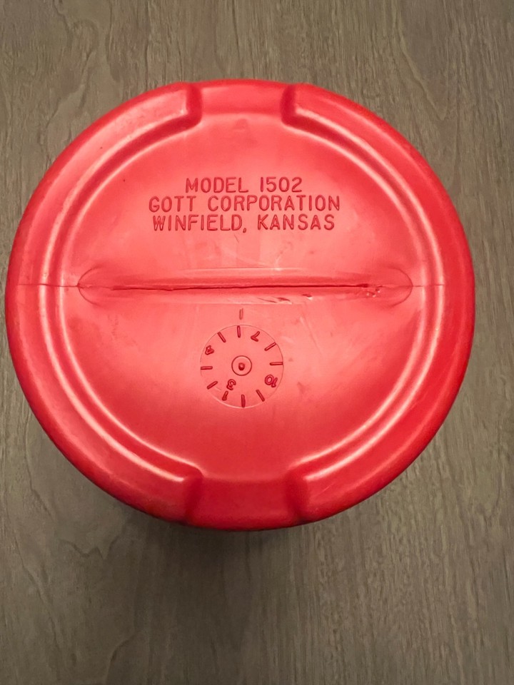 Wild Irish Rose Water Cooler/Jug by Gott Corporation. Model Number 1502 ...