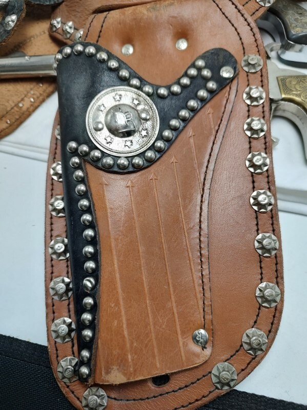 1950's Classy Roy Rogers Gold Plated Floral Grip Cap Guns w/ Roy rogers ...