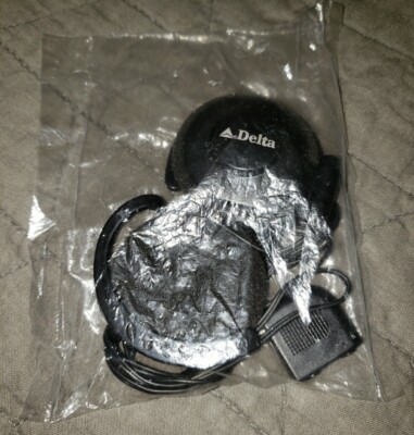 Delta Airlines Vintage factory sealed in flight headphones early 2000's ...