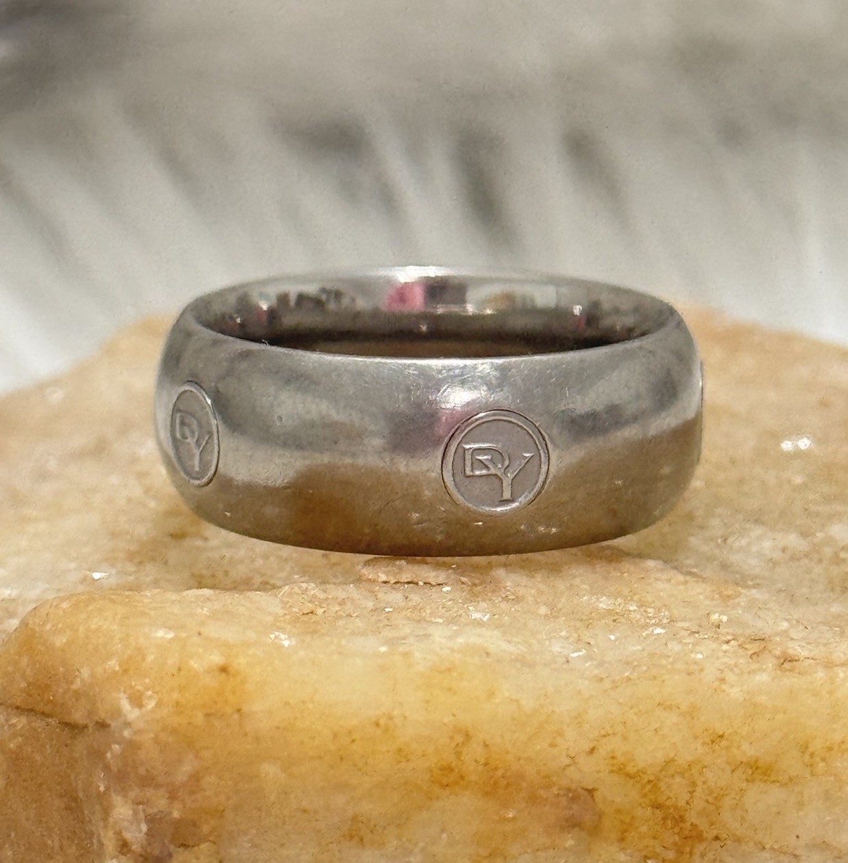 David Yurman Men’s 9mm Titanium DY Logo Ring Sz 10 - Gem