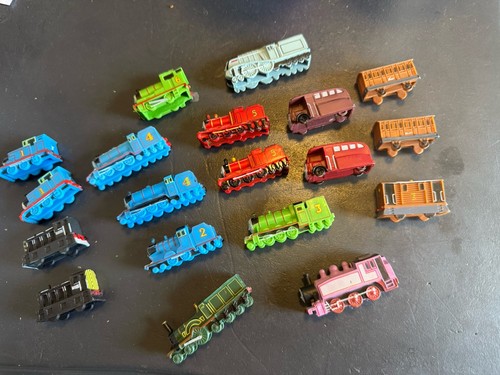 19 Used htf Thomas Train & Friends Lot Mini rubber Cake Topper/Toys ...