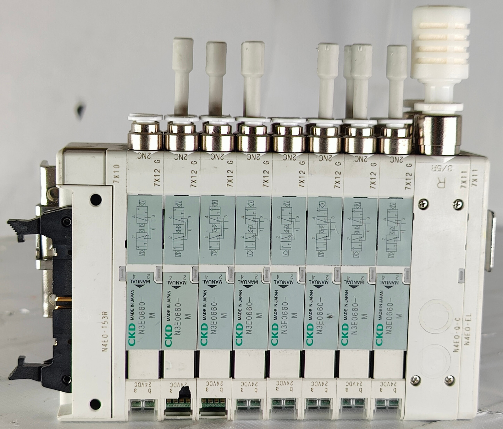 CKD Manifold N4E0-T53R, 8x N3E0660-M, N4E0-Q-C, N4E0-EL (Minor Outer ...