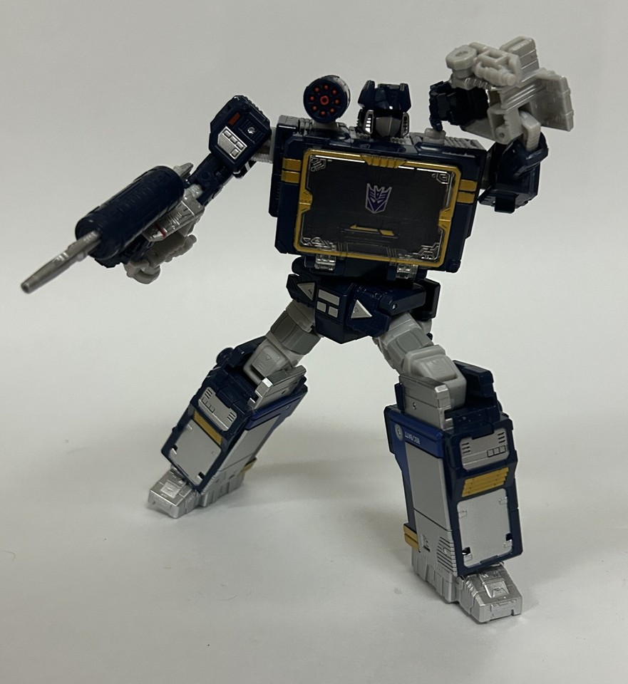 Siege/Legacy Soundwave to SS86 Transformers Soundwave Upgrade Height ...
