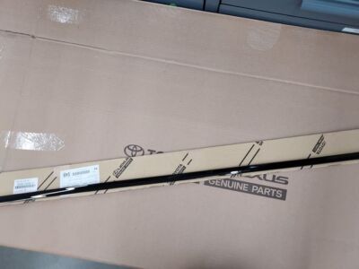 Toyota Genuine Lexus IS250 350 IS-F Roof Drip Side Finish Center Left ...