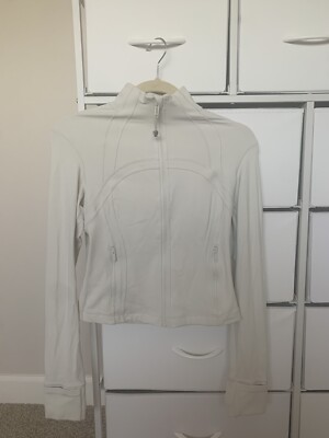 Lululemon Bone Cropped Define Jacket Size 6 Excellent Condition. Worn ...