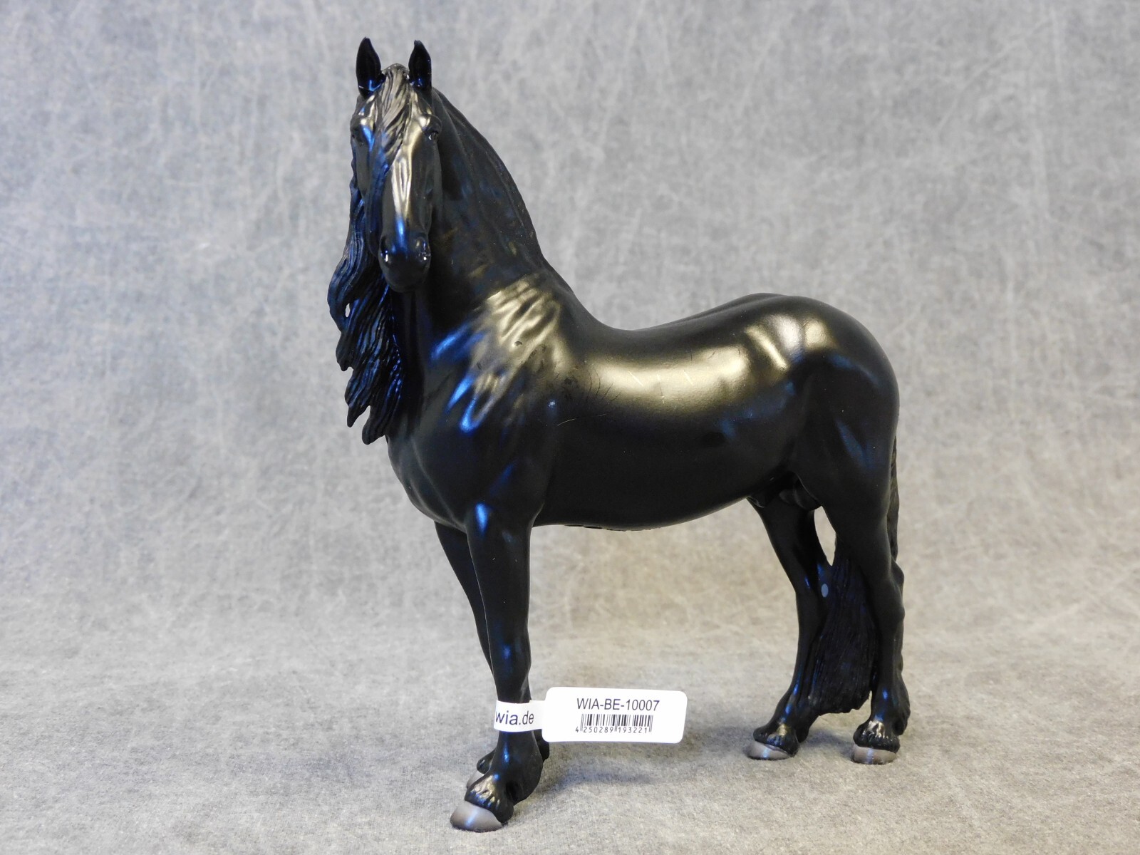 WIA NEW * Niklas Black Friesian Stallion * Eberl 1:18 Scale Model Horse ...