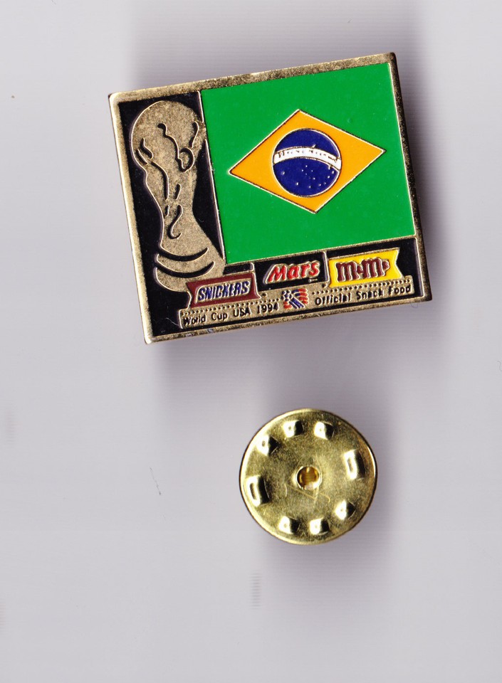 1994 FIFA World Cup USA pin badge Football Striker Mascot | eBay