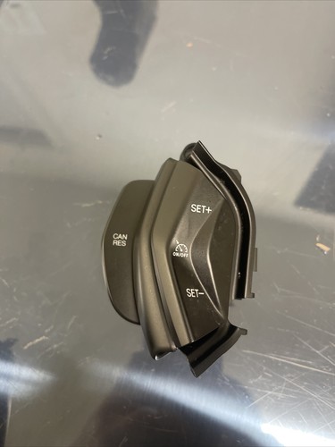 12-18 Ford Focus Steering Wheel Cruise Control Switch Button CM5T-9E740 ...