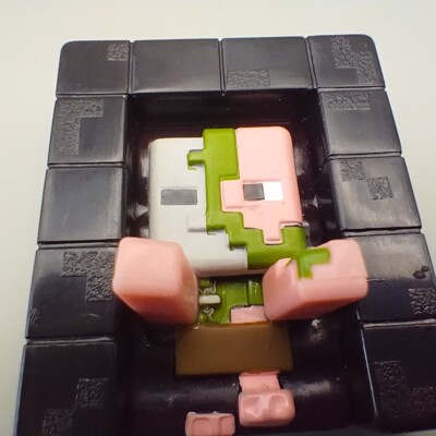Zombie Pigman Nether Portal Minecraft 1" Mini Figure Mojang Mattel | eBay