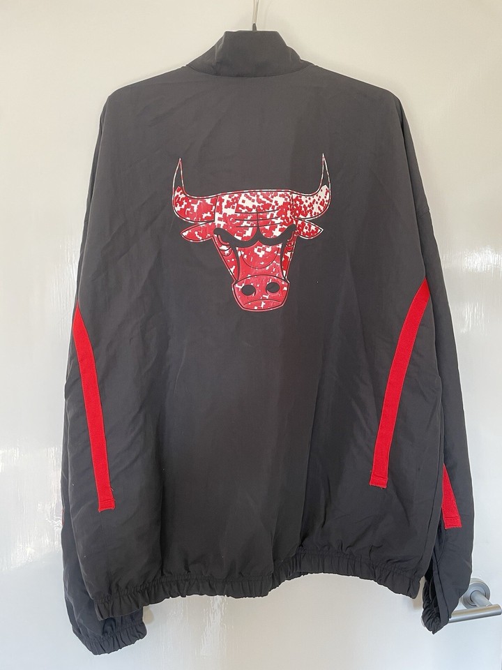 Nike Chicago Bulls DNA Courtside jacket size L Oversized Fit BNWT | eBay UK