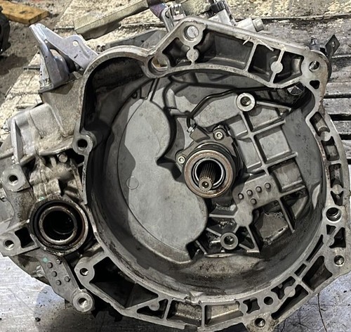 Austausch Handbuch 6 Getriebe Opel Astra H 1.3 CDTI 90CV. (Antrieb ...