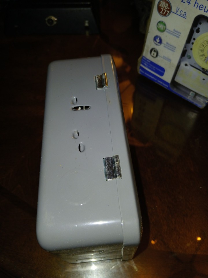 Intermatic T104 24Hour Mechanical Time Switch 208V–277V Double Pole ...