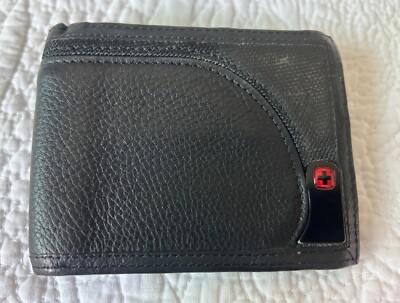 WENGER BLACK LEATHER BILLFOLD WALLET | eBay