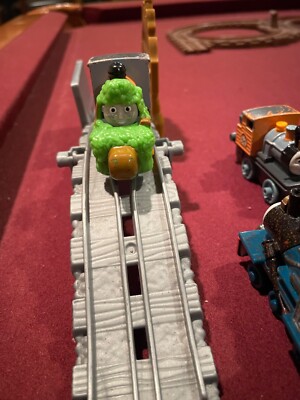 Thomas & Friends Take-n-Play Bash's Tree Tumble with Bash , Dash and ...