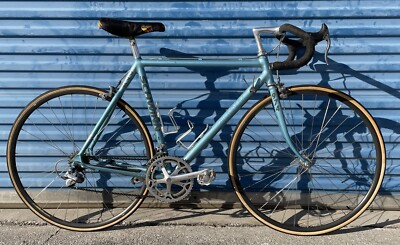 Schwinn 974 Road Bike 54cm Aluminum Shimano 600 Ice Blue Schwinn 974 Road Bike 54cm Aluminum Shimano 600 Ice Blue