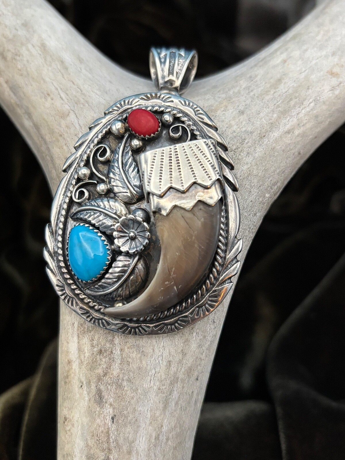 Sterling Silver Animal Claw Coral Turquoise & Leaf Wo… - Gem