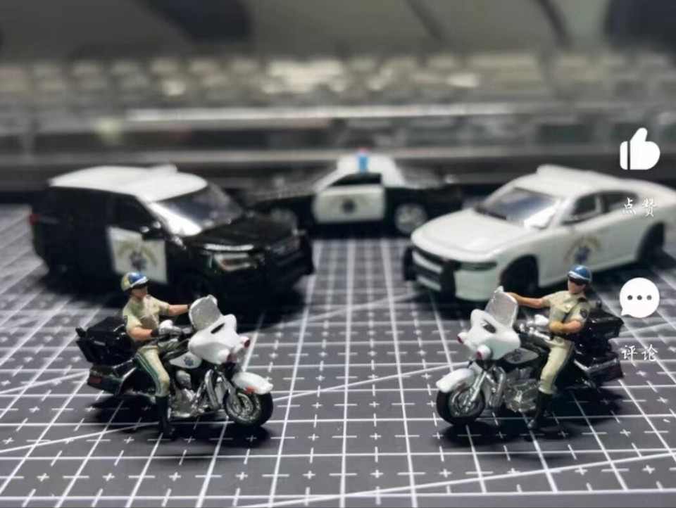 AD-64529MJ 1/64 Scale Patrol Police And Motorcycles- Highway Patrol ...
