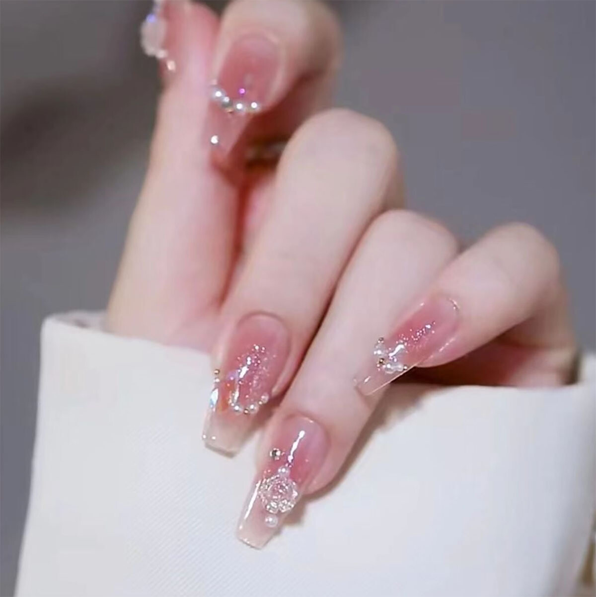 Dazzling 643 Aurora Diamond Flower Handcrafted Blush Finger Nail Stier ...