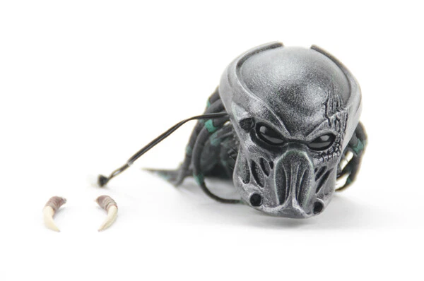 Predator Tracker Mask